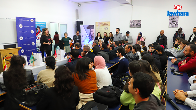 Visite Docteur Nagin Cox, ingénieur des systèmes de la NASA à l'ESAT ...